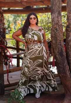 Vestido Plus Size Manga Irregular - Ana Maya Curves - Vestido Plus Size ...