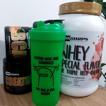 Whey PRO CORPS sabor morango + creatina PRO CORPS + bbcaa sabor limão ...