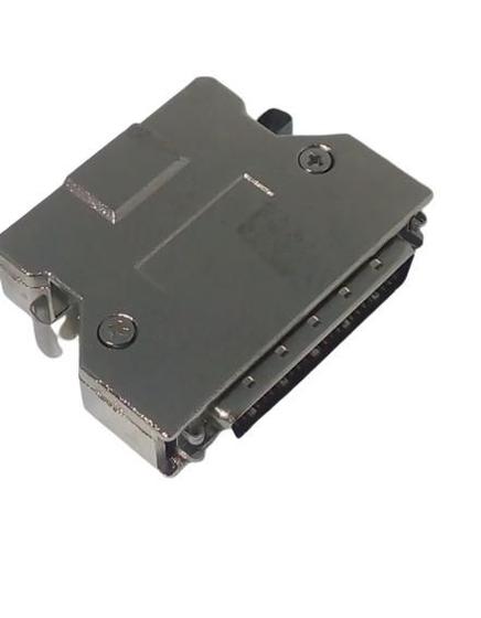 10 Conector mini DB 50 v com capa metálica - kono - Conectores ...