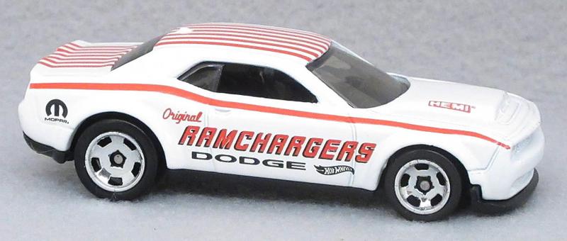 18 Dodge Challenger Srt Demon Carrinho Hot Wheels Drag Strip 4
