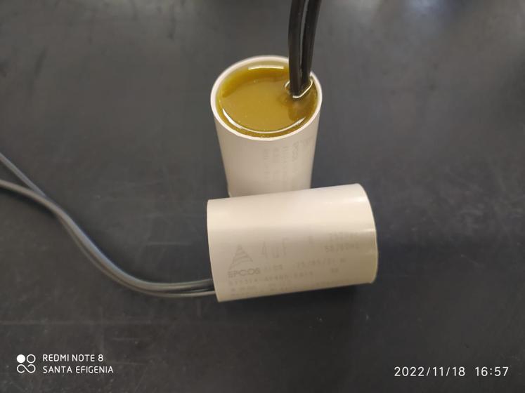 1x Capacitor de Partida 4uf/250v Fio 25x37mm Epcos - Capacitor ...