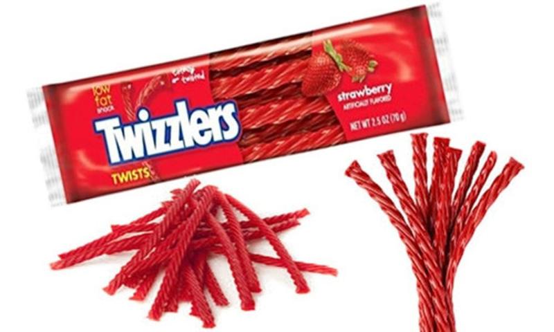 Alcaçuz Twizzlers - Pacote Com 10 Tiras Sabor Morango - Chá - Magazine ...