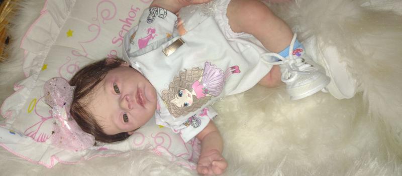 Bebê reborn síndrome de down pebles - Articulado style reborn - Boneca ...