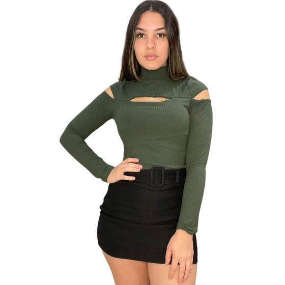 Blusa body canelado manga longa vazado gola alta com bojo - Vallentini ...