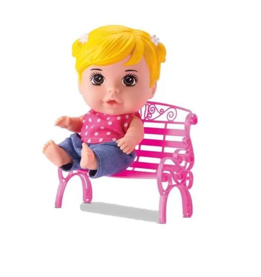 Boneca Bee Hugs Maleta Loira Casinha Acessórios - Bee Toys - Bonecas ...