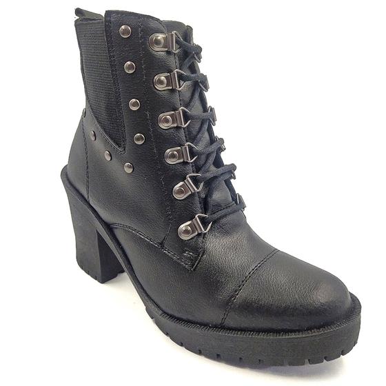 Bota Preta Cano Curto Salto Alto Ilhós Super Estilosa Novos Modelos ...