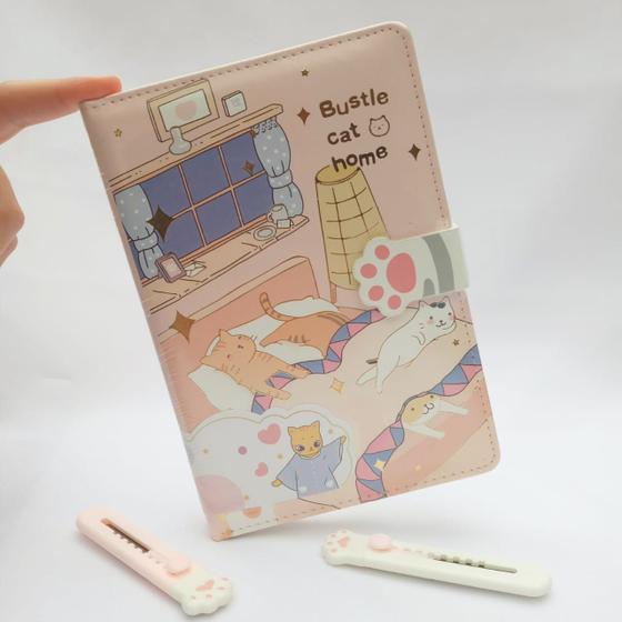 Caderno Luxo Gatinho Gold Com Capa Acolchoada E Fecho Magnético