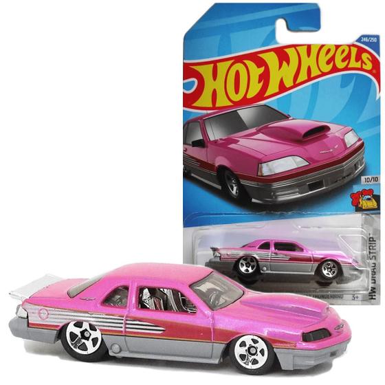 Carrinho Hotwheels Matt and Debbie Hays 1988 Thunderbird - Mattel ...