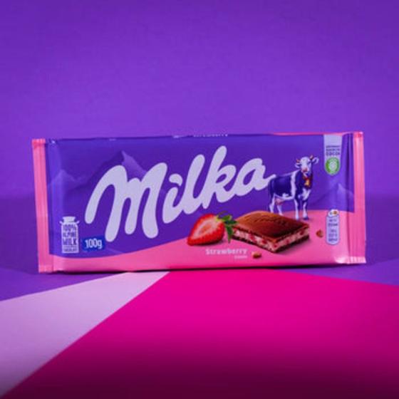 Chocolate Milka Recheado Strawberry Yogurt 100g - Chocolate / Barra de ...