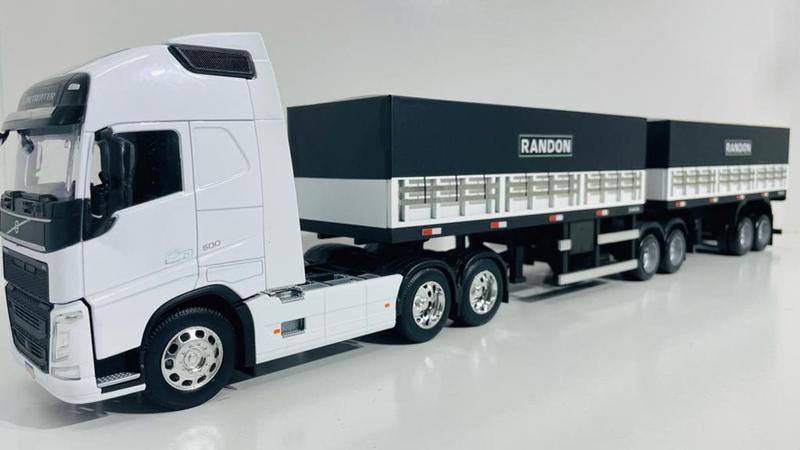 Conjunto Bitrem 2x2 Graneleiro Escala 1:32 - Diesel Miniaturas ...