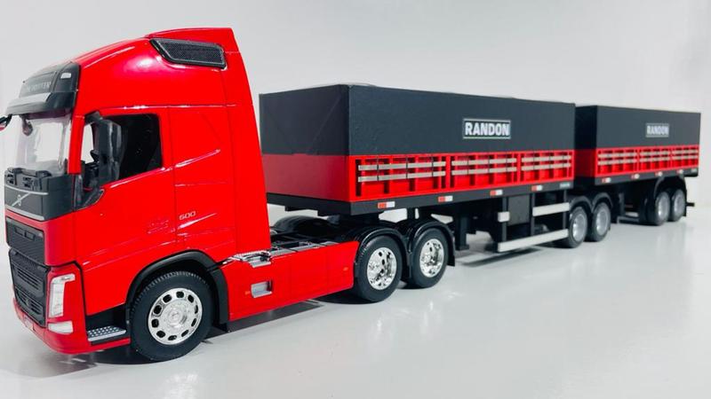 Conjunto Bitrem 2x2 Graneleiro Escala 1:32 - Diesel Miniaturas ...