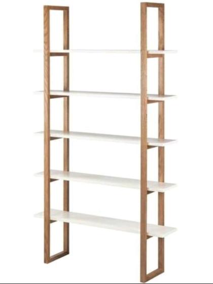 Expositor estilo industrial - MV Metalúrgica - Estantes - Magazine Luiza