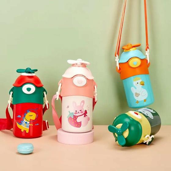 Garrafa Térmica Infantil com Hélice e alça 550Ml - Distribuidora Brita ...
