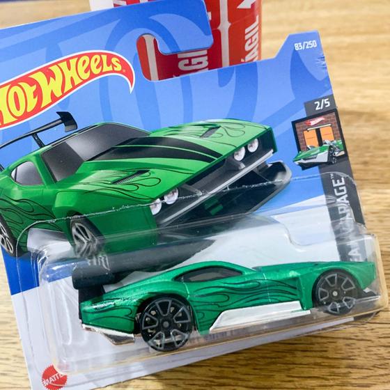 Hot Wheels - Count Muscula - HCX01 - Carrinho de Brinquedo - Magazine Luiza
