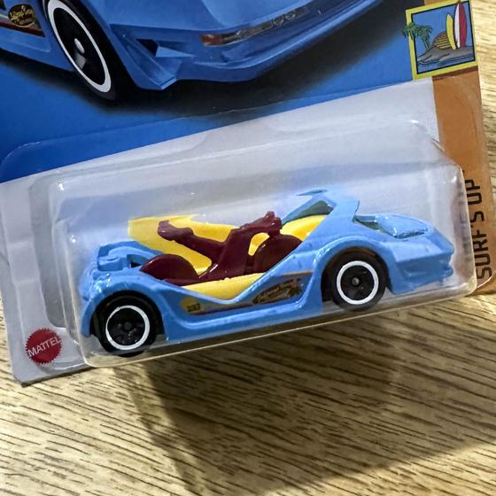 Hot Wheels - Deora III - HKJ34 - Carrinho de Brinquedo - Magazine Luiza
