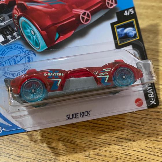 Hot Wheels - Slide Kick - GTB31 - Carrinho de Brinquedo - Magazine Luiza