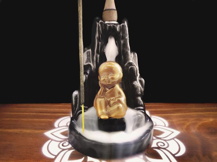 Incensário Cascata Monge Meditação Gruta + 5 Incensos Cone Backflow ...