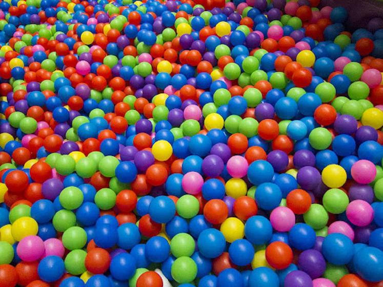 Jogo Com 70 Bolinhas Coloridas Piscina Diversão Brincadeiras Crianças ...