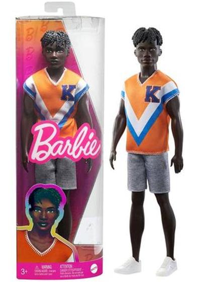 Ken Cabelo Preto Trançado Camisa Atlética Laranja Shorts Tênis Branco ...