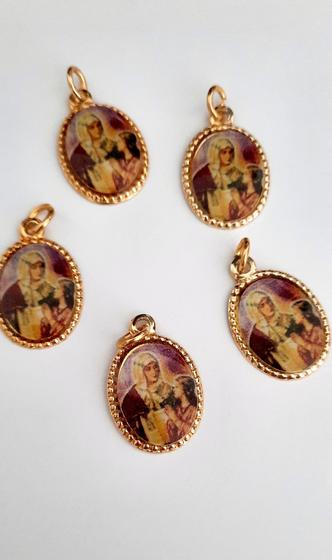 Kit 10 Medalhas Alumínio Coloridas Douradas De Santa Ana - by divas e divos - Brinco - Magazine ...