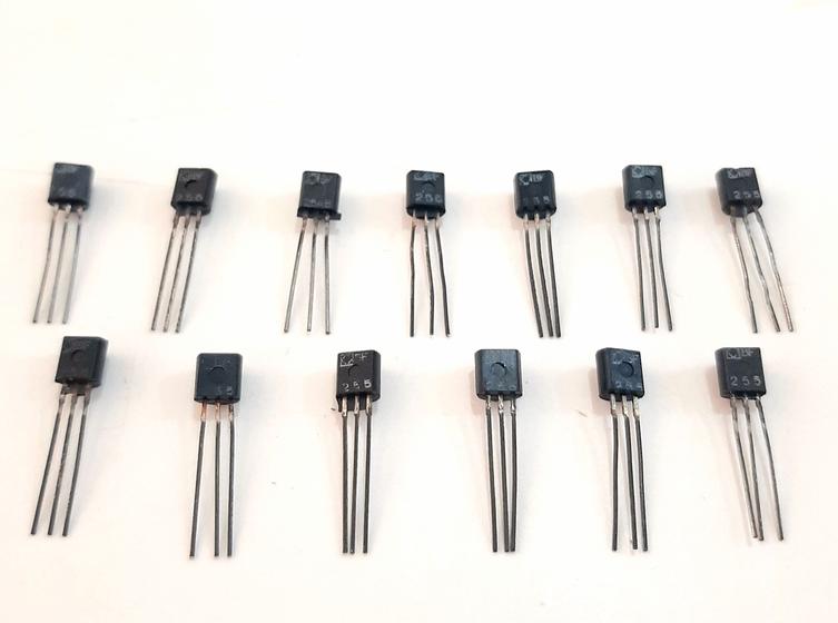 Kit 13 Transistor BF255 20V 0.3A - Estoque Antigo Original - Peças para ...