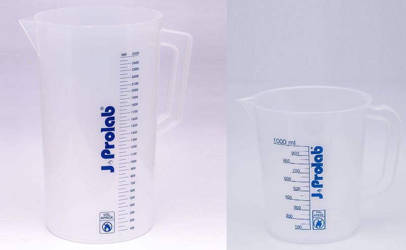 Kit Jarra 1 Litro e 2,5 Litros de Plástico Graduada em Silkscreen - JPROLAB - Jarra - Magazine Luiza