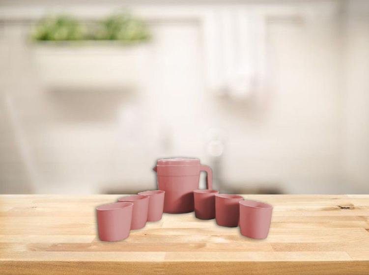 Kit Jarra Para Suco Plástica com Tampa 1,8l /6 copos - Plasty - Copos - Magazine Luiza