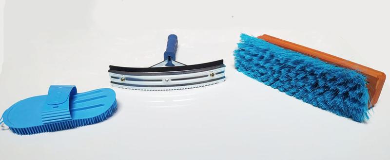 Kit Limpeza Escovão + Escova Rígida + Rodo Raspador P Cavalo - Selaria ...
