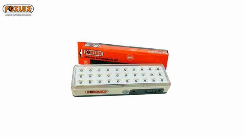 Luminária Emergência Foxlux Com 30 Leds Bivolt - Luminária de ...