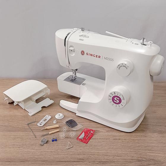 Maquina de Costura Singer M2505 9 Pontos - Máquinas de Costura, Bordado ...