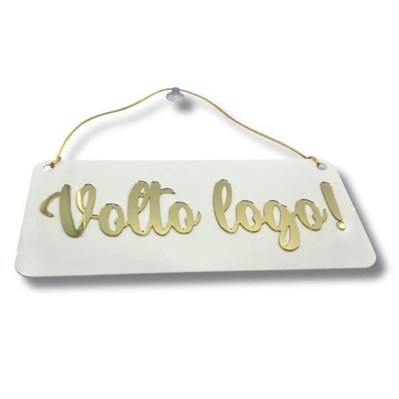 Placa VOLTO LOGO em Acrílico - Branco com Dourado - Lm Balcoes - Placa ...