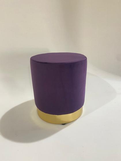 Puff Redondo em Veludo Roxo com Base Dourada, Banqueta Decorativa para ...