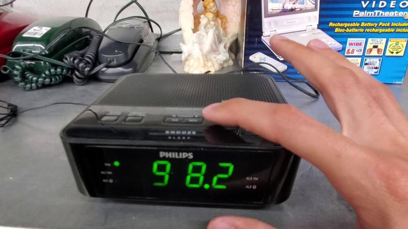 Rádio Relógio Philips Aj-3116m Bivolt - Rádio-Relógio - Magazine Luiza