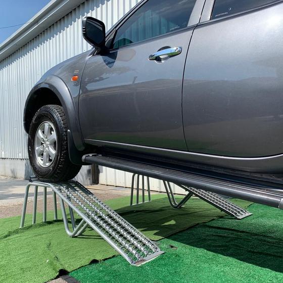 Rampa Expositora Para Carros 46cm de elevação Capacidade 4.000kg com ...