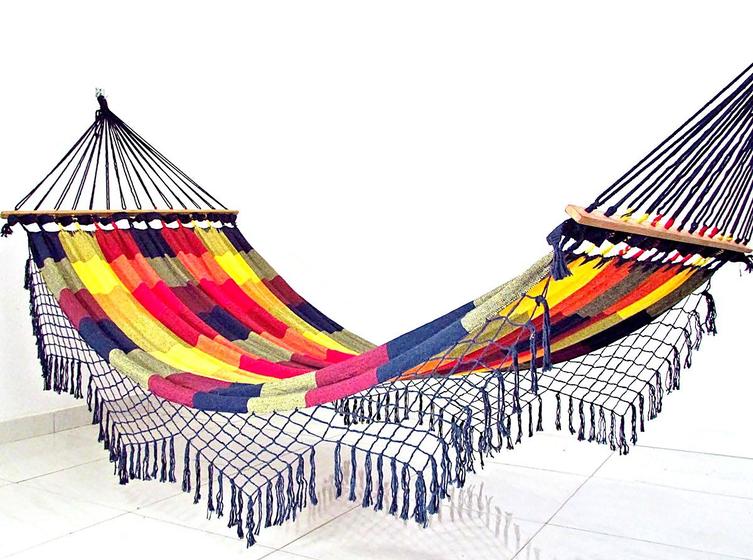 Rede de dormir descanso casal Colorida com madeira - Brianoredes - Rede ...