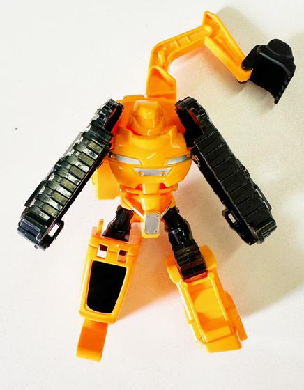 Robô Transformes 5 Bonecos Tractor Transformers Brinquedo 5 em 1 - EGOL ...
