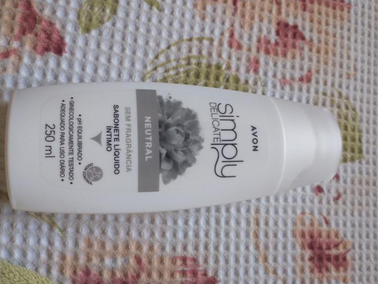Sabonete Liquido Íntimo Simply Delicate Neutral - 250ml - Avon ...