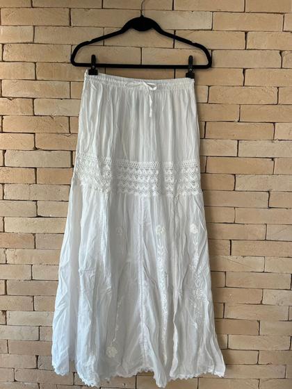 Saia Indiana branca em algodão com forro em algodão e detalhes em ...