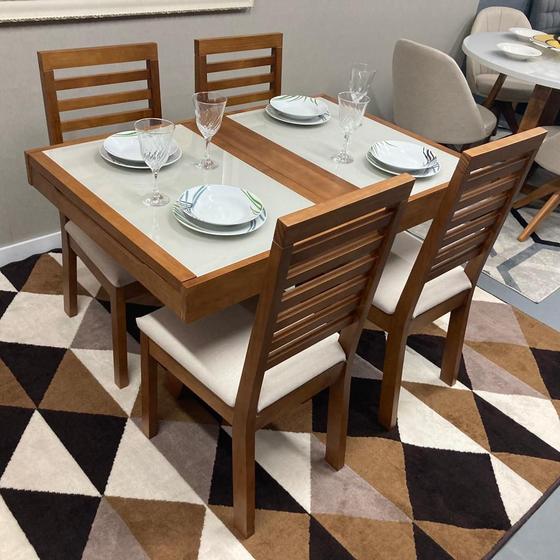 Sala de Jantar Mesa Elástica Ipê com 4 Cadeiras Camélia - D'Confort ...