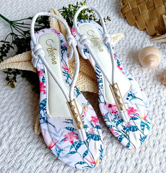 Sandália Rasteirinha Feminina Preta e Branca Floral com Pedras - SuGil ...