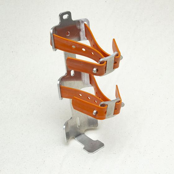 Suporte em Aluminio para Garrafa PET com Straps de Silicone - Corisco ...