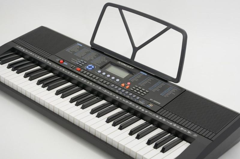 Teclado Musical Profissional Concert C-300 61 Teclas Com Usb - Teclado ...