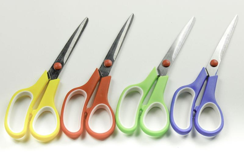 Tesoura Multiuso 21cm Aço Inox P/artesanato Papelaria Tecido - Libra ...