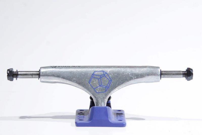 Truck Crail - Low 129 Crailers Otavio Neto - Crail Trucks - Truck Skate ...