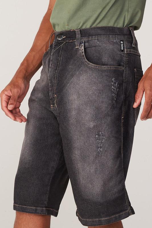 Bermuda Fatal Plus Size Jeans Regular Confort Fit Preta - Bermuda ...