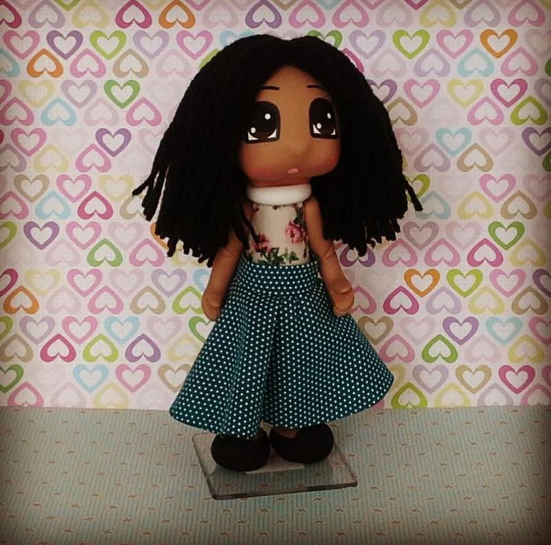 Boneca Negra em Porcelana Fria - Os Grashis - Bonecas - Magazine Luiza