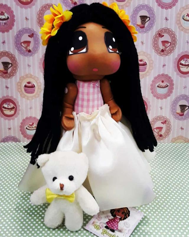 Boneca Preta em Porcelana Fria - Os Grashis - Bonecas - Magazine Luiza