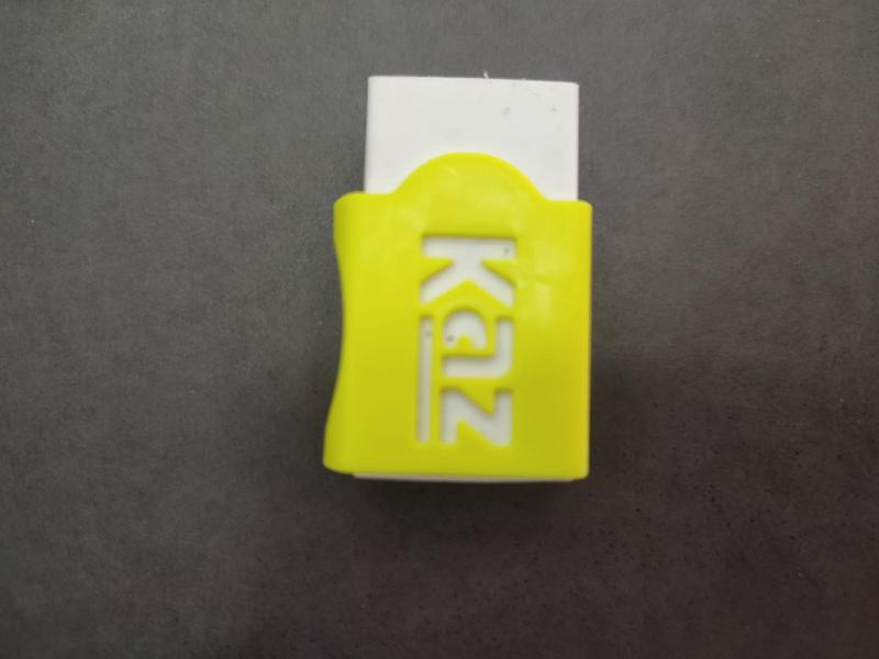 Borracha Plastica Escolar Branca Com Capa Protetora KZ2000 - Kaz ...
