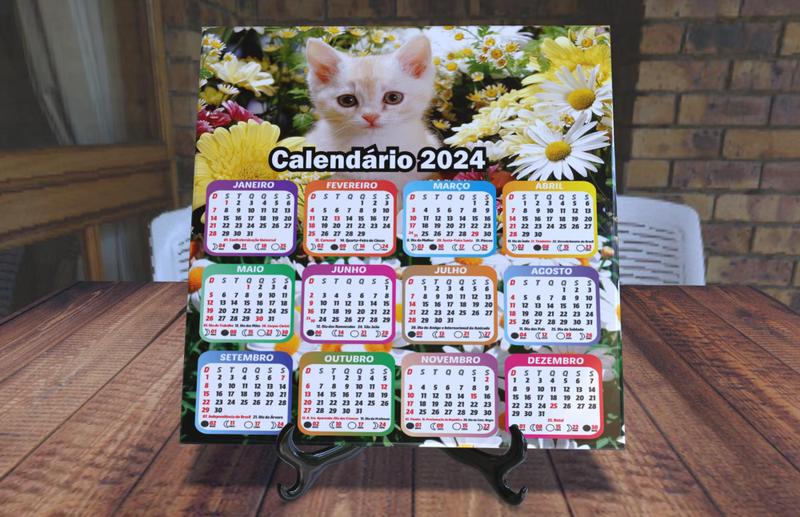 Calendário 2024 no azulejo - Giancarlo Personalizados - Calendário ...