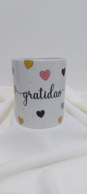 Caneca De Porcelana Gratidão Personalizada Com Fundo Coração Mundi